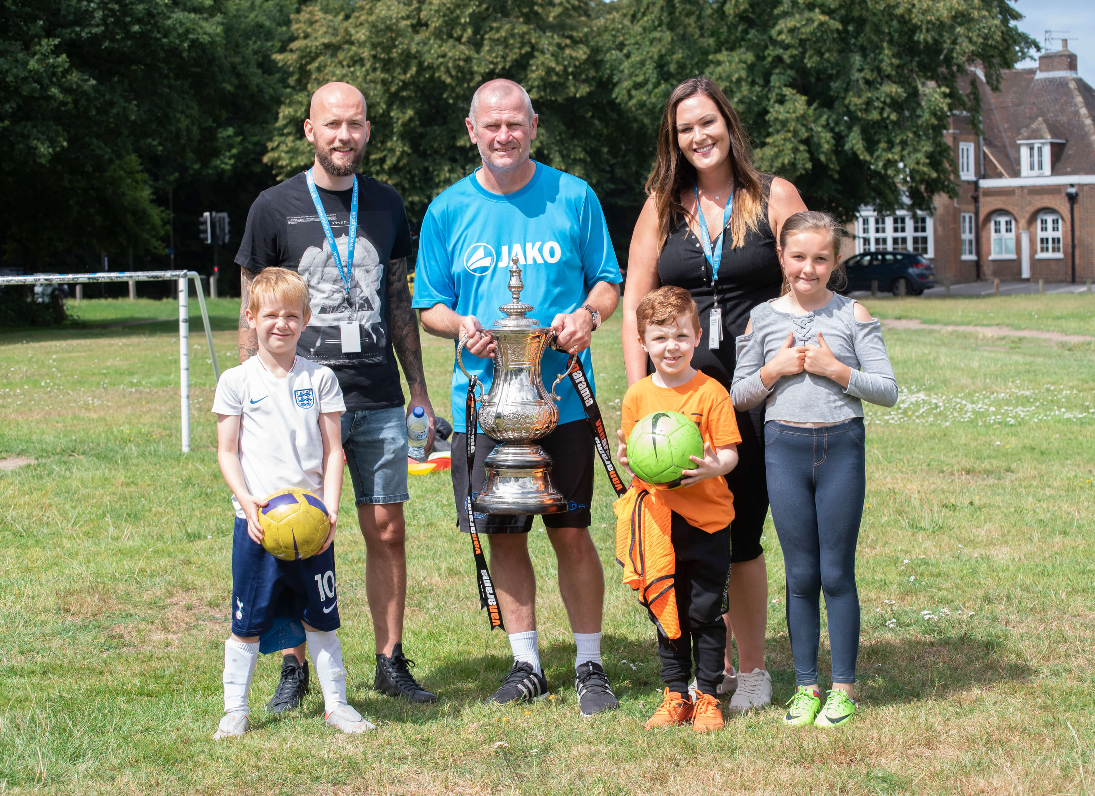 Free football sessions for kids from Woking FC - Metropolitan Thames Valley
