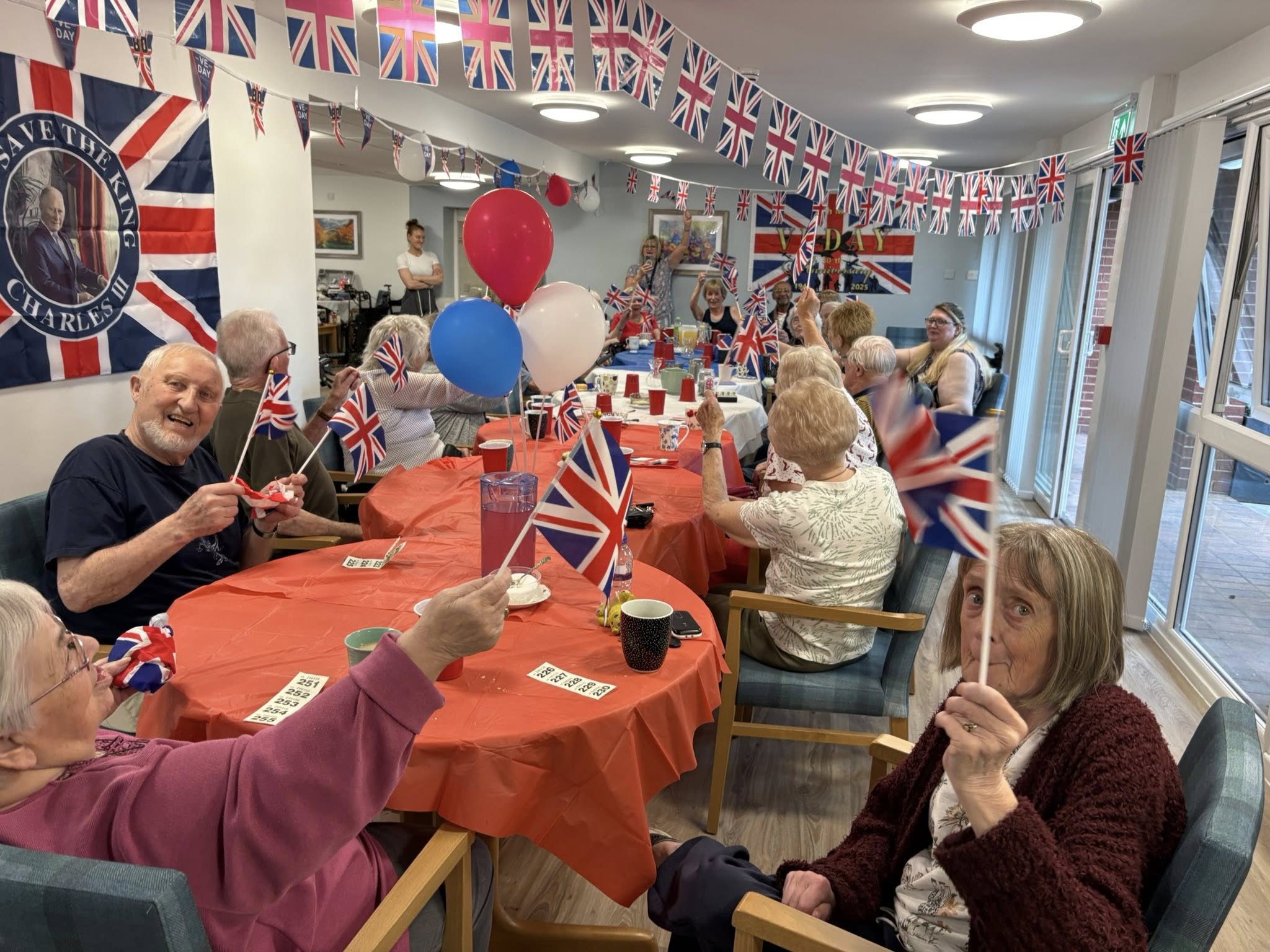 VE Day celebrations take place across MTVH - Metropolitan Thames Valley